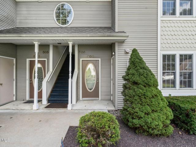 502 Mallards Pond Lane