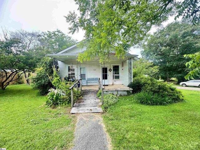 502 N Church St, Central, SC 29630