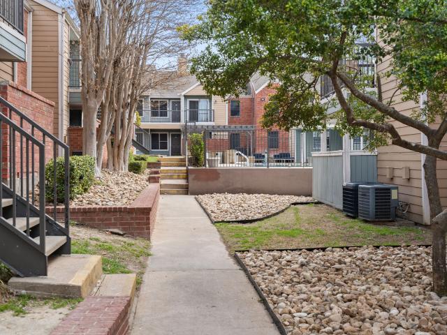 502 North Move in Today!