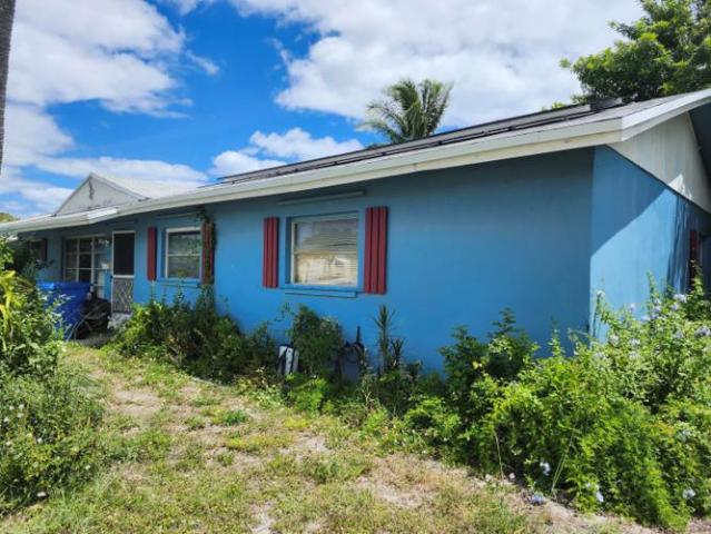 502 S 13th Ct, Lantana, FL 33462