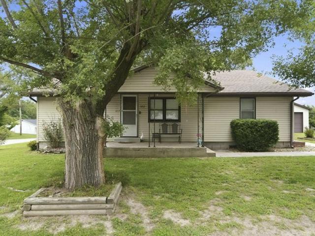 502 S Pear St, Buffalo, MO 65622
