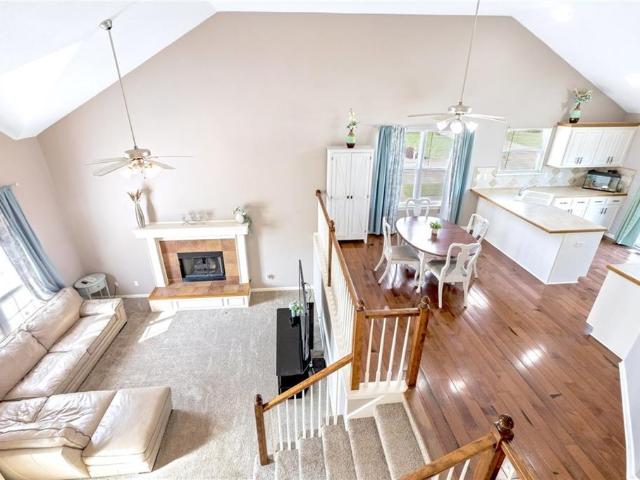 502 Santa Fe Ct, Baldwin City, KS 66006 | MLS #2612 | Compass