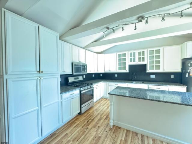 502 Shore Road
