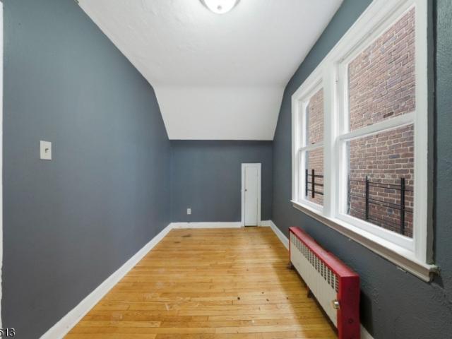 502 Stuyvesant Unit 3
