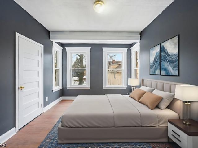 502 Stuyvesant Unit 4