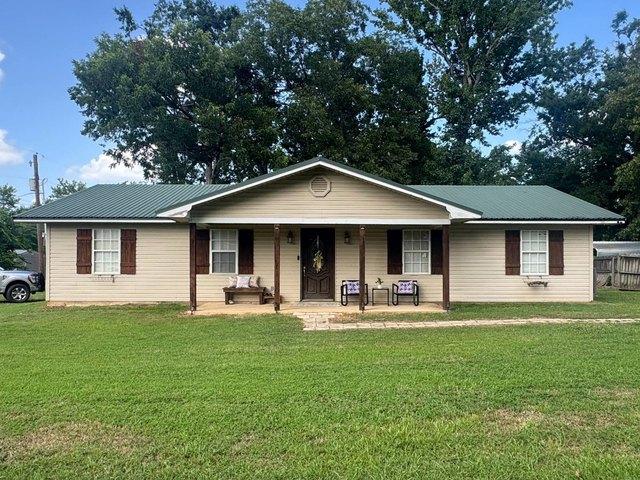 502 Paschal St, Grenada, MS 38940