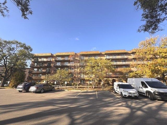 502 Redondo Dr Apt 502, Downers Grove, IL 60516