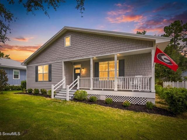 502 Ridge Rd, Darien, GA 31305
