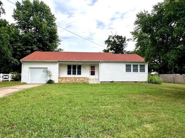 502 W County St, Monett, MO 65708