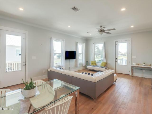 502 Woodward Ave, Gulfport, MS 39501 | MLS #4106 | Compass