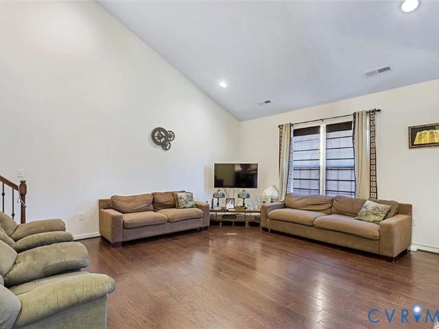 502 Winterhawk Place