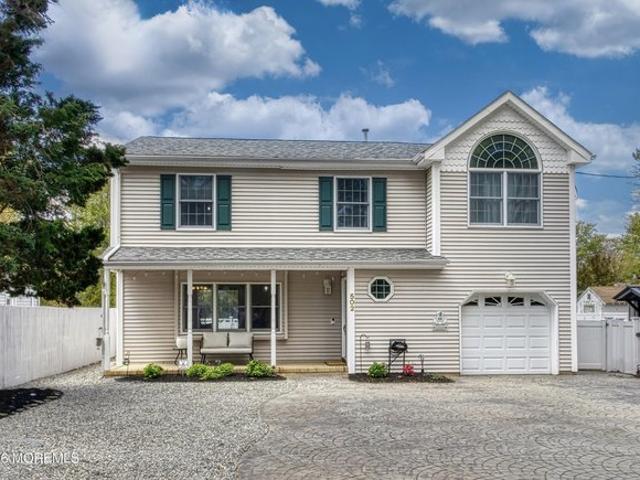 502 Yew Dr, Brick, NJ 08724