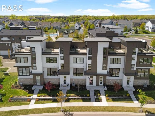 5034 st W, Lakeville, MN