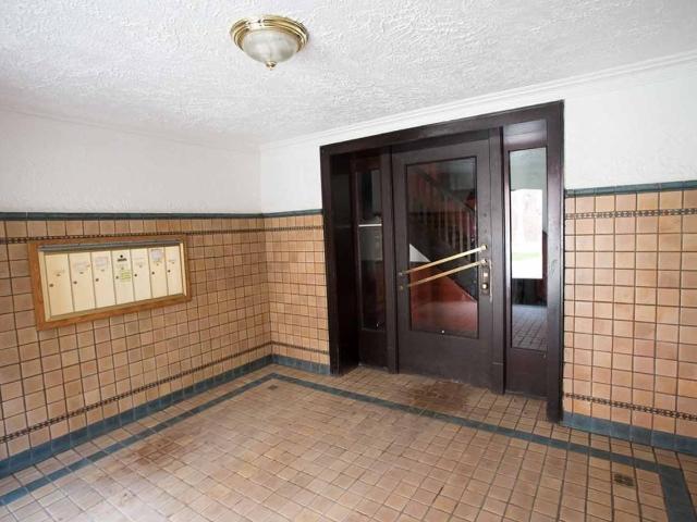 5034 5046 S. Woodlawn Avenue 2 Bedroom Apartment for Rent at 5034 S Woodlawn Ave, Chicago, IL 60615 Kenwood