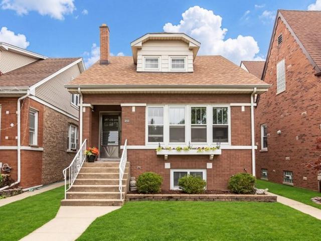 5035 N Menard Ave, Chicago, IL 60630