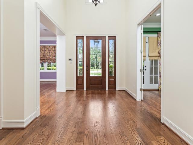 5035 Oakmont Drive
