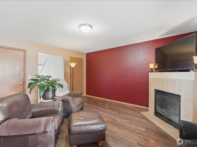 5035 Bowwood Circle NE