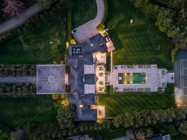 5035 Brookdale Rd, Bloomfield Hills, MI 48304