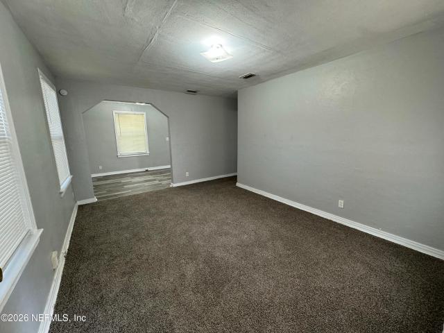 5035 Campenella Dr, Jacksonville, FL 32209 | MLS #2136