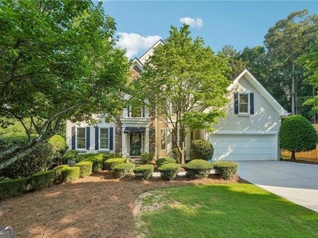 5035 Hampshire Ct, Suwanee, GA 30024