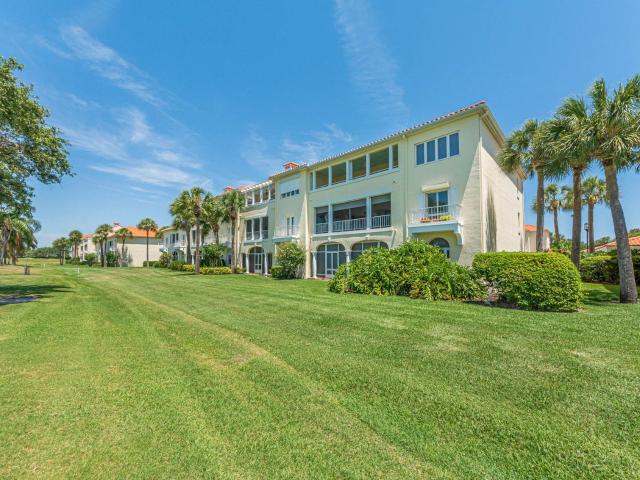 5035 Harmony Circle Unit# 101, Vero Beach, US, FL