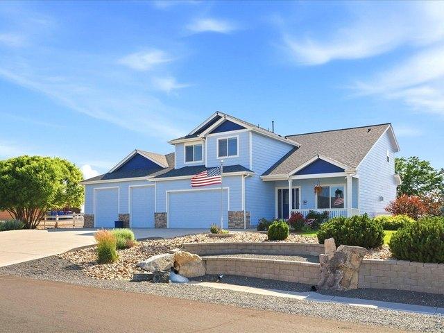 5035 Peregrine Rd, Dacono, CO 80514