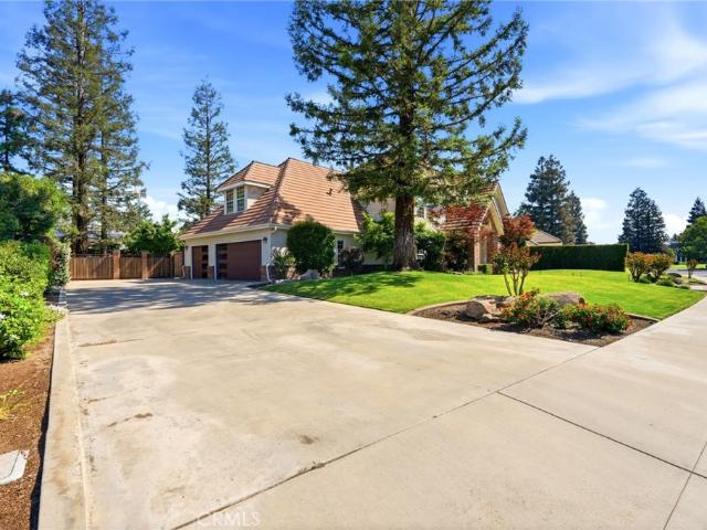 5036 Lakewood
