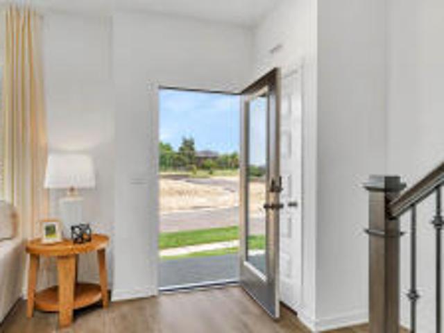 5036 Yates Dr