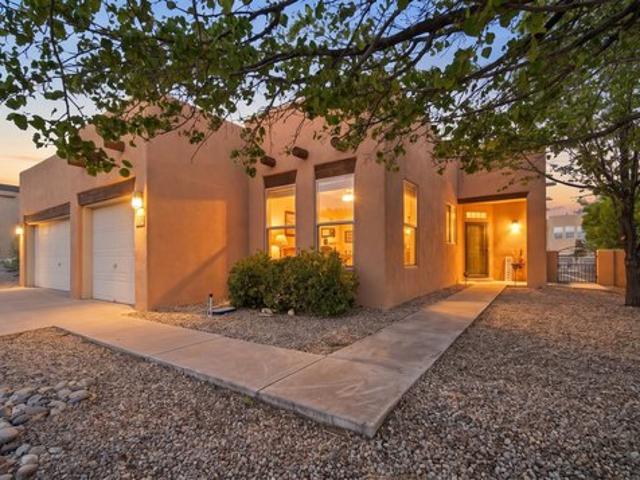 5037 Brighton Hills Dr NE, Rio Rancho, NM 87144