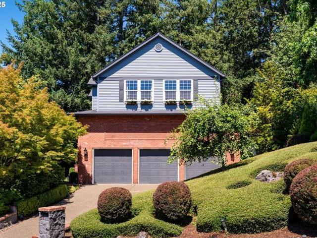 5037 Parkhill St, Lake Oswego, OR 97035