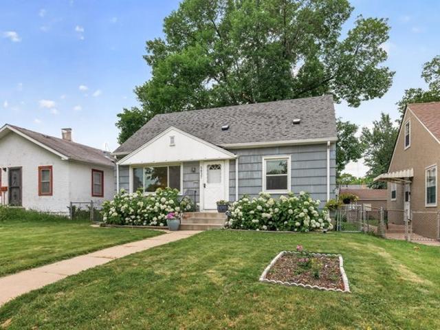 5037 Upton Ave N, Minneapolis, MN 55430