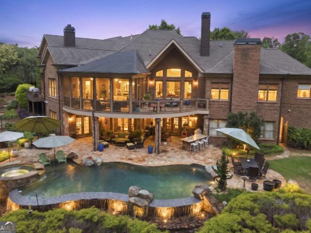5038 Pointer Ridge