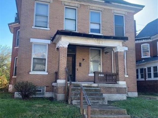 5038 Raymond Ave, Saint Louis, MO 63113