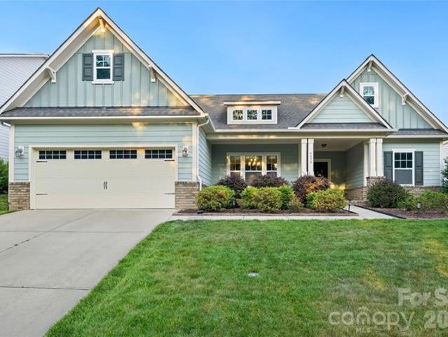 5038 Stonehill Ln, Matthews, NC 28104