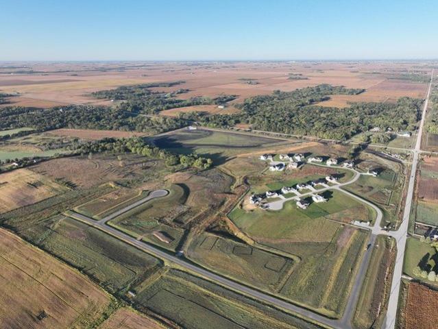 50392 Blazing Star St, Ames, IA 50014