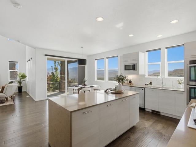 5039 Ambermont Dr W, Herriman, UT 84096