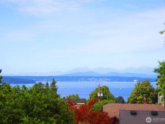 5039 41st Ave SW Unit 2, Seattle, WA 98136