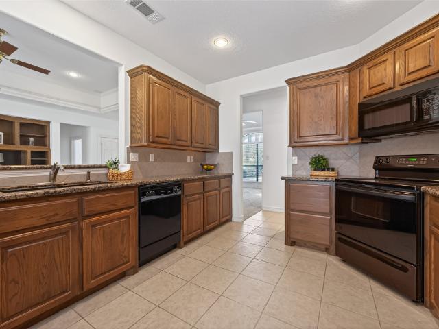 5030 Highland Pass