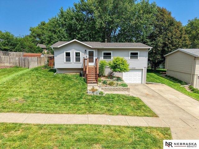 5030 W Thatcher Ln, Lincoln, NE 68528