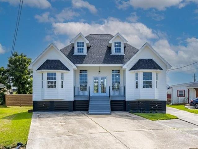 5031 New York Cir, New Orleans, LA 70126