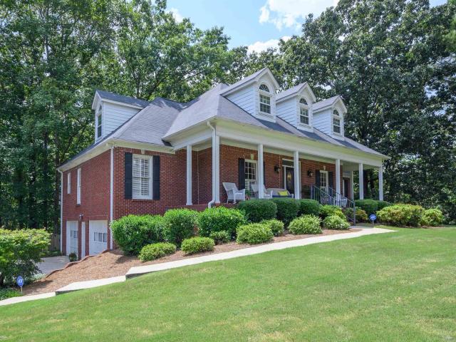 5032 Longleaf Lane