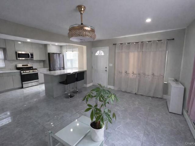 5032 Utopia Parkway