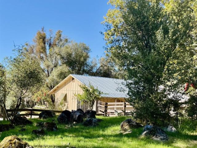 50330 Road 426, Oakhurst, CA 93644 | MLS #FR25064