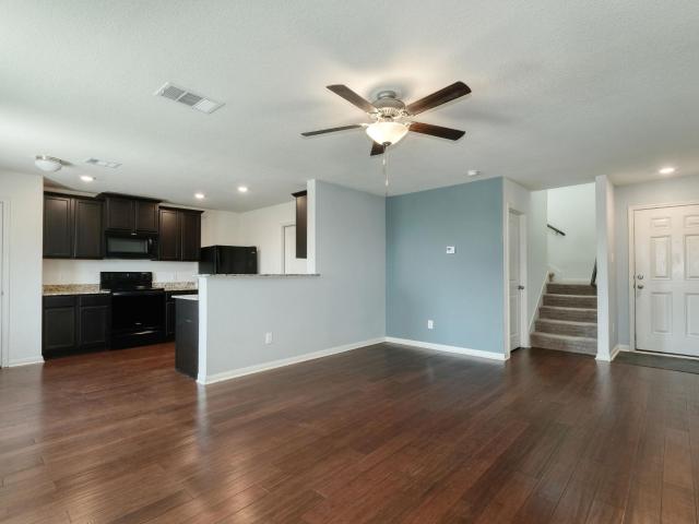 5033 Cressler Ln