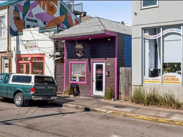 5033 Freret Street