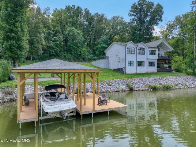 5033 Riversedge Rd