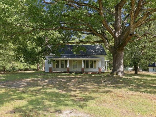 5033 Theys Rd, Raleigh, NC 27606