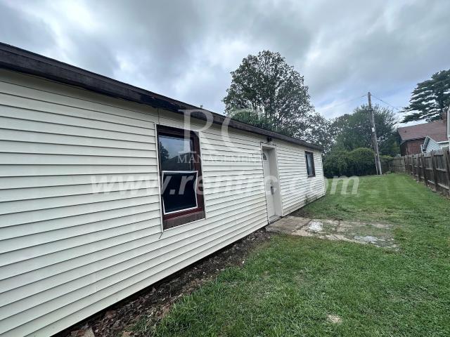 503 2 Shadowlawn, 2 beds, 1 full bath