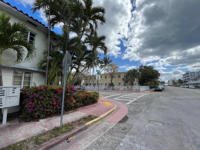 503 75th St #509 Miami Beach, FL 33141