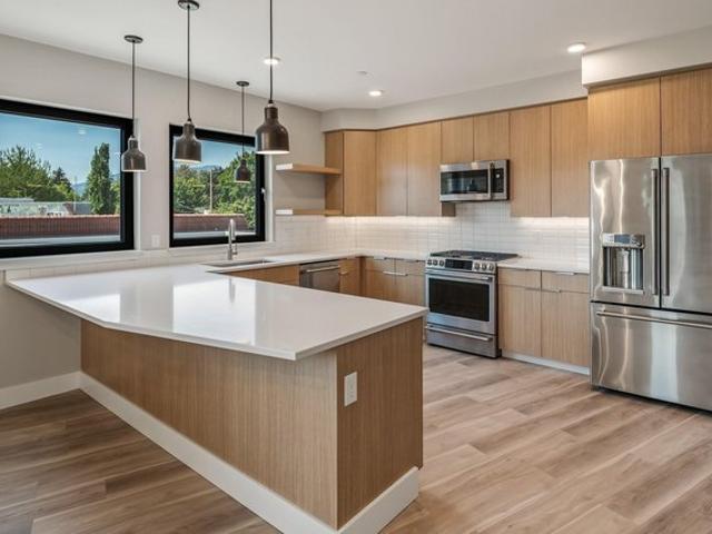 503 Cedar St Ste 203, Sandpoint, ID 83864